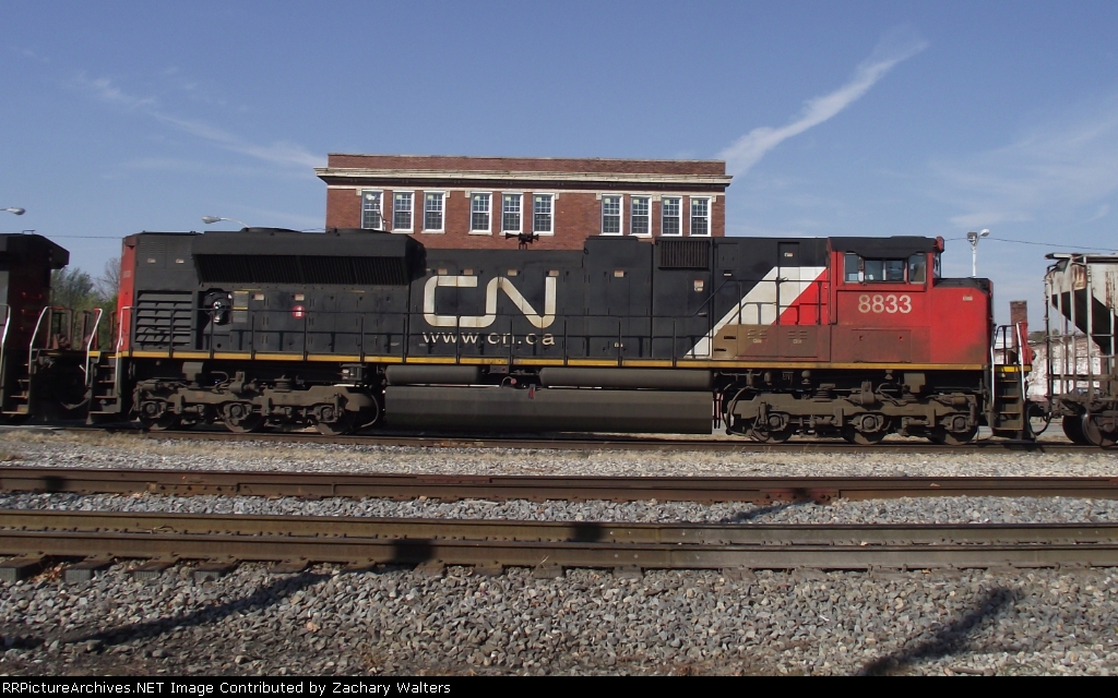 CN 8833